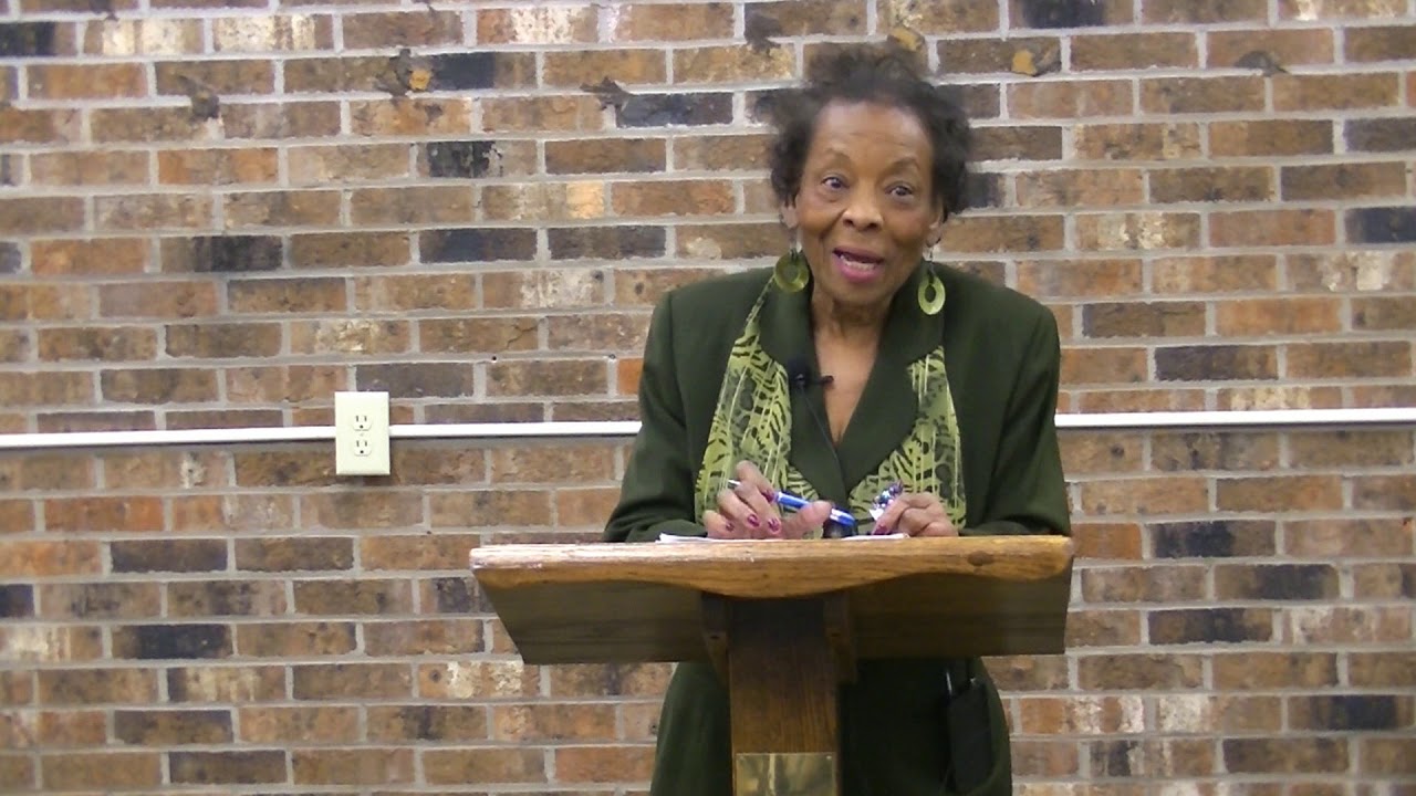 Katie Snuggs Reflects on Asheboro During the Civil Rights Era - YouTube