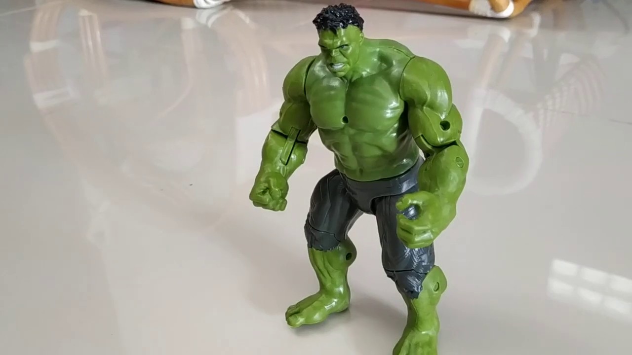 HULK VS LOGAN,logan bermain mainan anak - YouTube