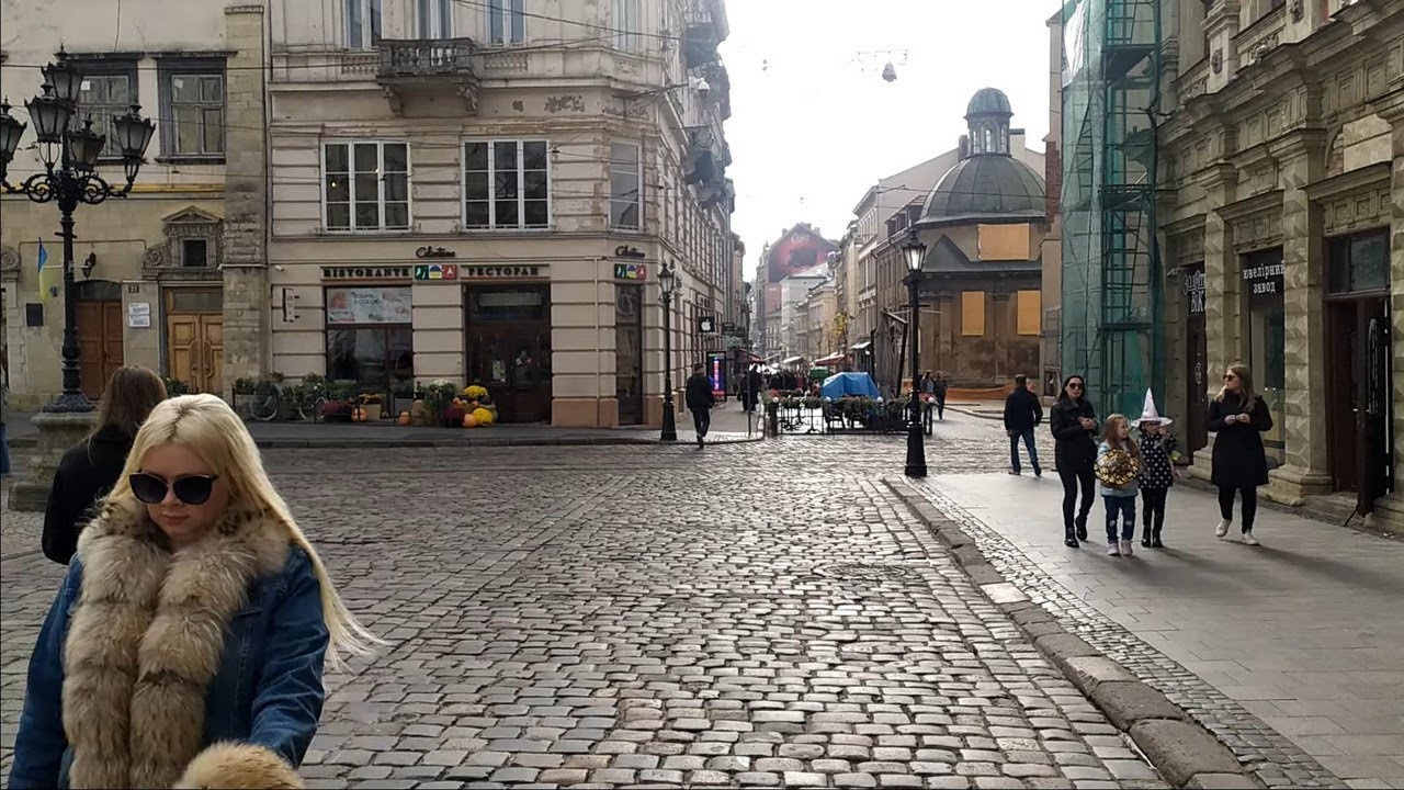 Львів центр Львова Площа Ринок Сербська Галицька Вірменська Lviv