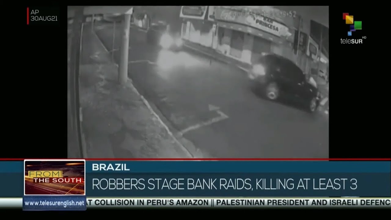 Brazil: At least 3 killed in bank robbery - YouTube