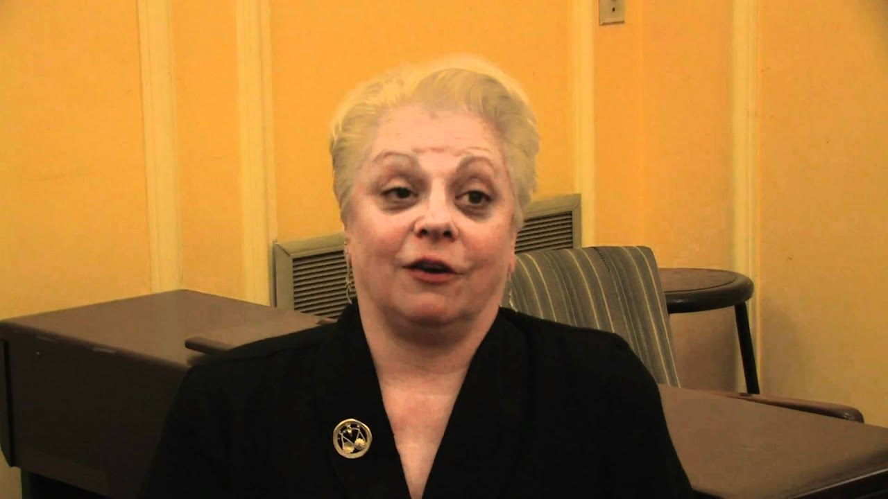 The Family's Cast & Crew Talk About Their Favorite Arlene Violet ...