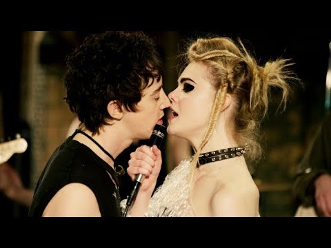 JAK ROZMAWIAĆ Z DZIEWCZYNAMI NA PRYWATKACH - oficjalny zwiastun filmu [HD]