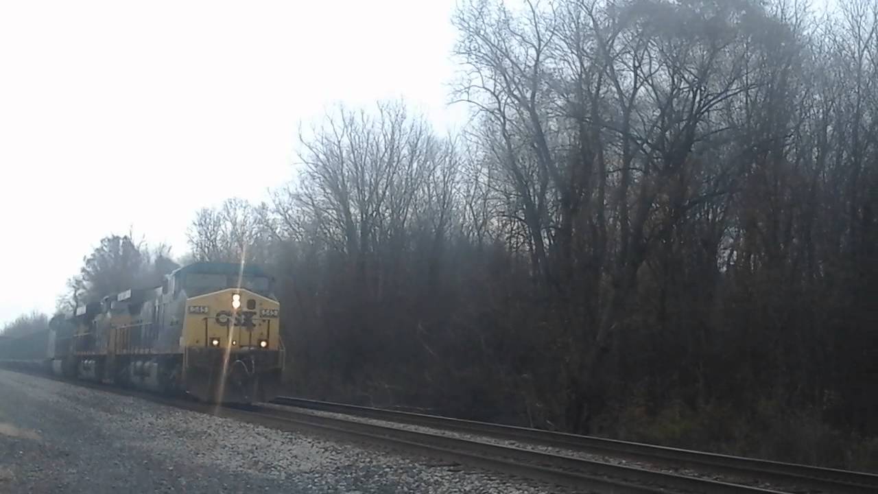 The Stinky Garbage Train CSX L710 - YouTube