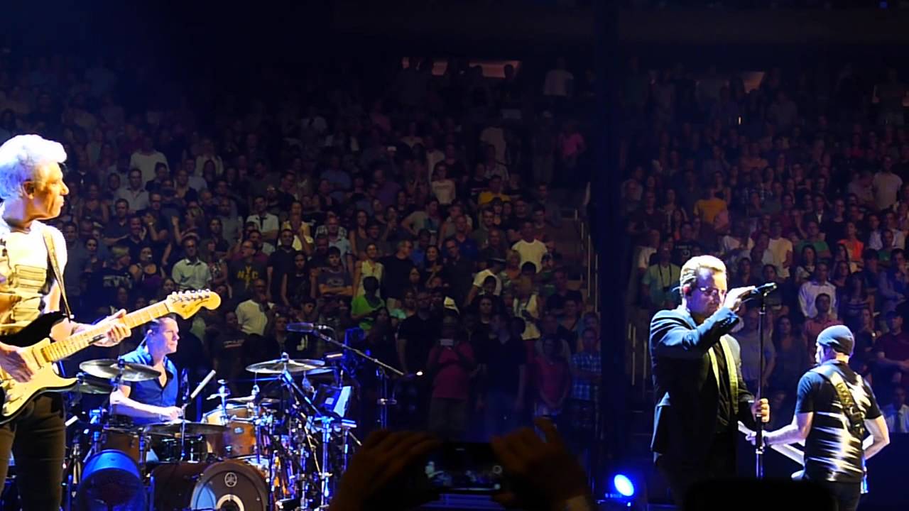 U2 - 40 - New York City 07-31-2015 - YouTube