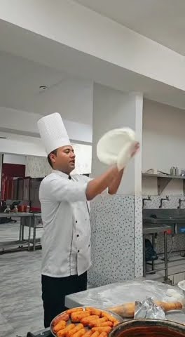 Roomali roti || practicing|| teaching to others||chef life enjoying ...
