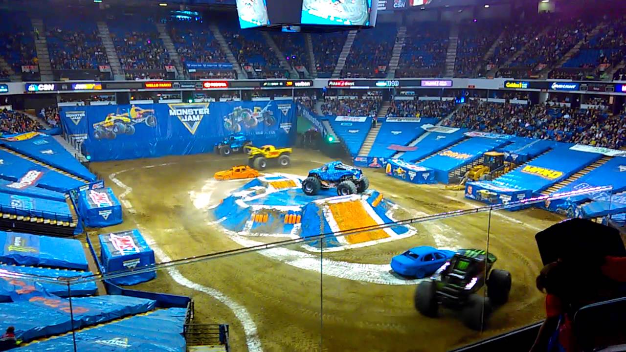 #Monster jam - Sleep train Arena 2016 - YouTube