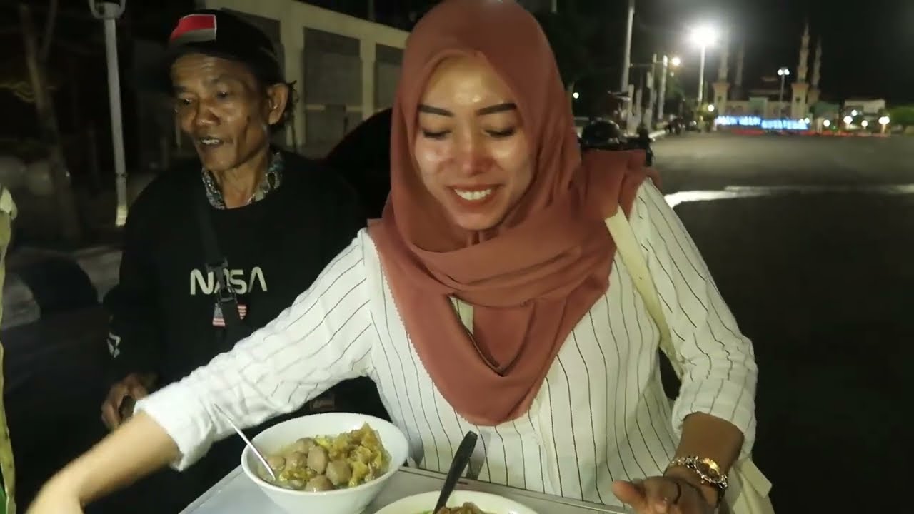 Makan Cuanki Dini Hari ‼️ Dikira Lagi Pac4ran Sama S4tpol Pp Youtube