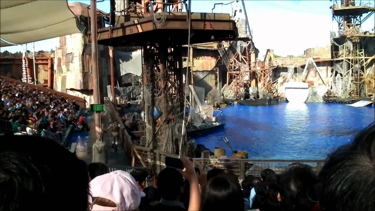 Universal Studios Hollywood - Waterworld - YouTube