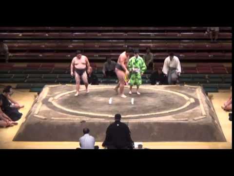 Nakatsuji vs Shonannoumi Day 9 Sumo Natsu Basho May 2014 - YouTube