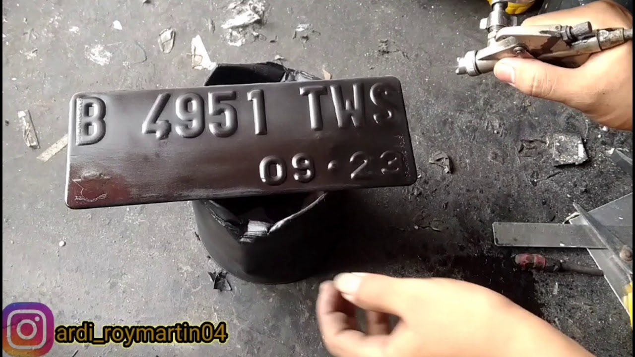 modifikasi plat nomer motor gak keliat baut dan tahan penyok - YouTube
