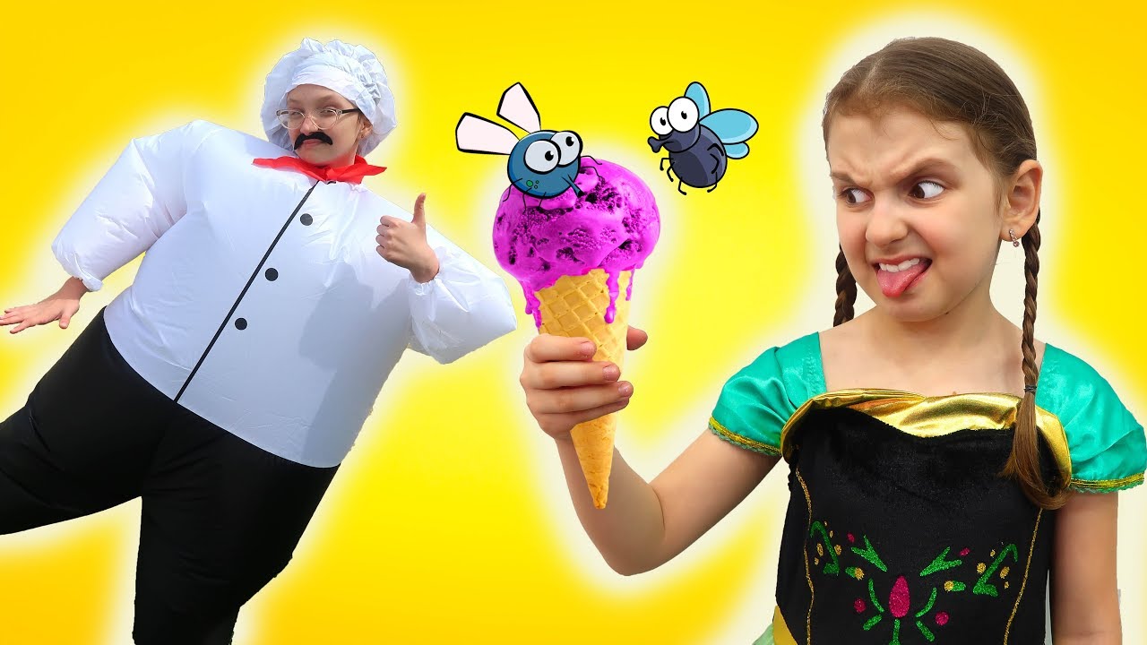 Elsa buys Ice Cream from a Clumsy Cook - YouTube