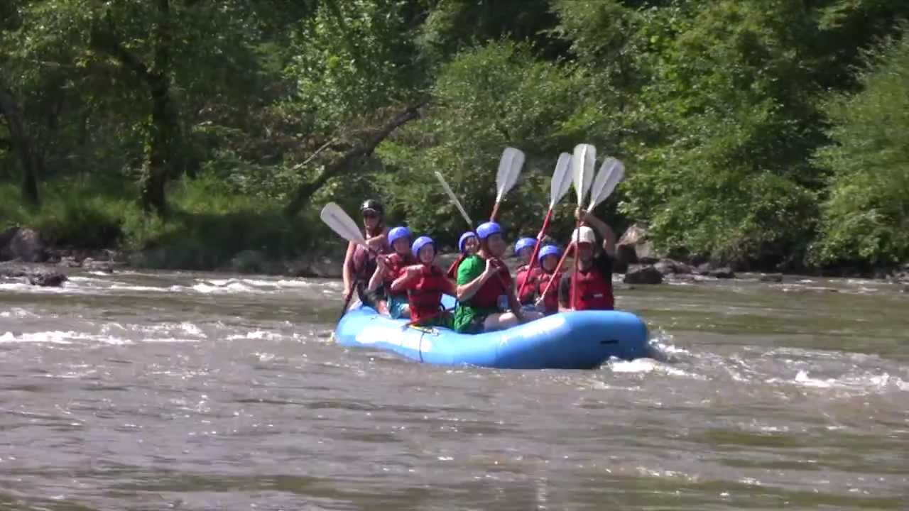 Whitewater rafting with French Broad River Expeditions - YouTube