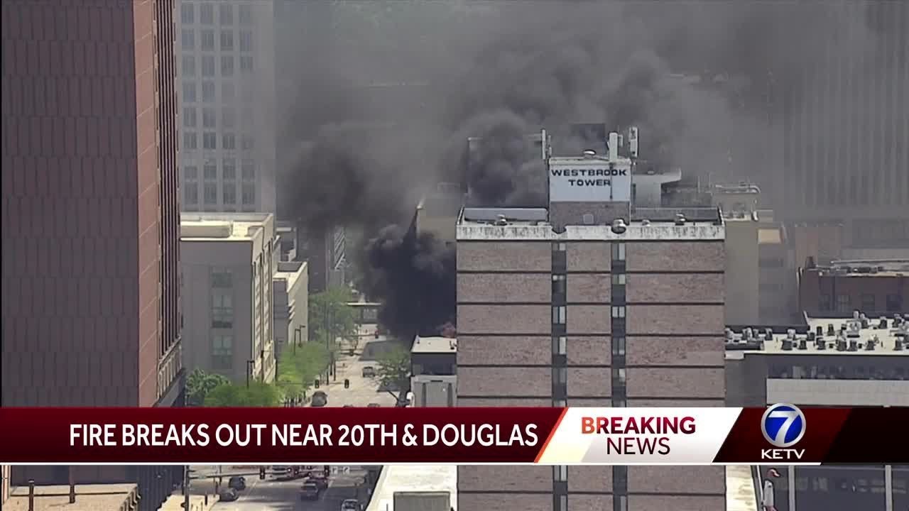 Crews respond to fire at a building in downtown Omaha on Friday - YouTube
