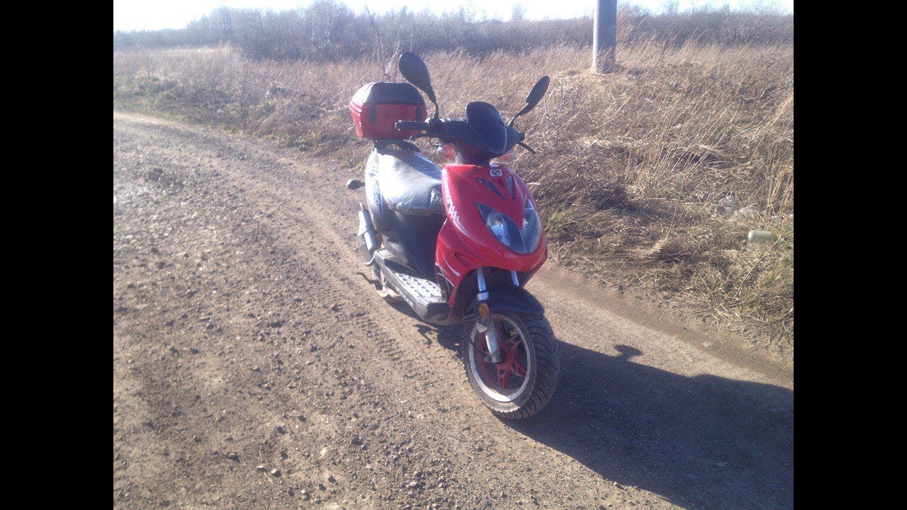 Обзор на скутер Stels Tactic 50/ Братаны Навсегда - YouTube