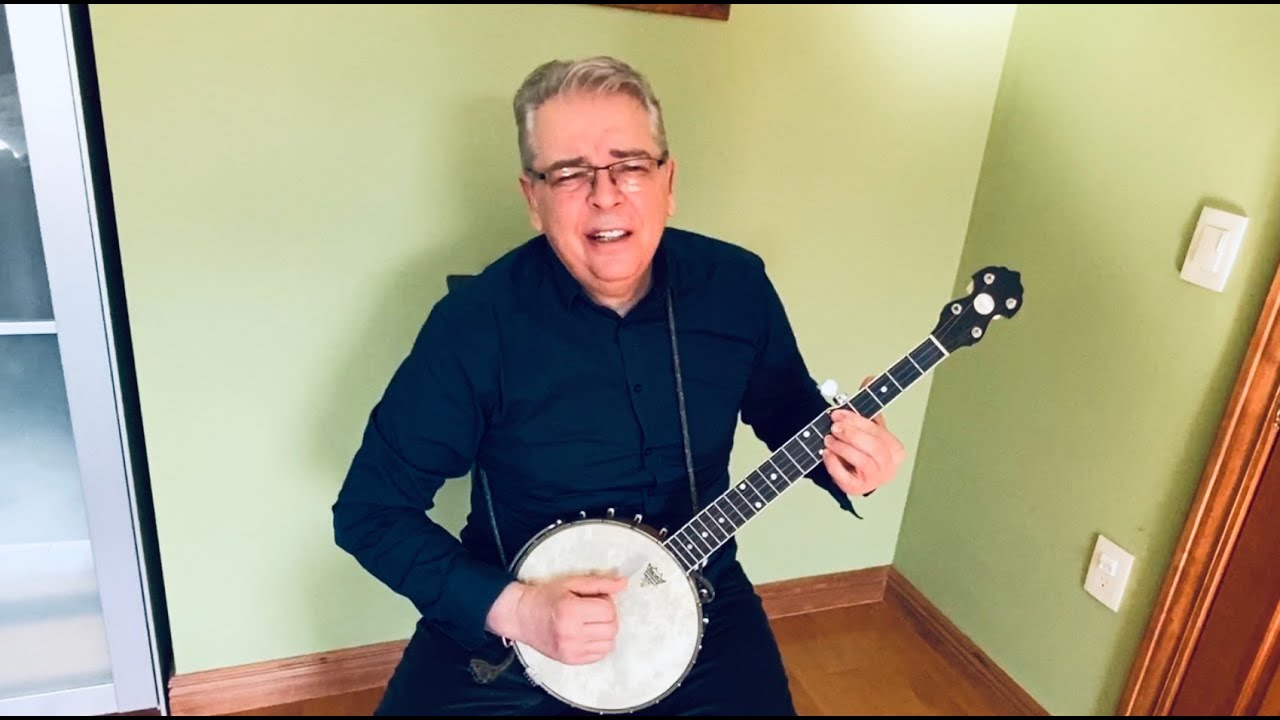 WAYFARING STRANGER - fingerpicking banjo/ vocal , Vol Deineko, CC - YouTube
