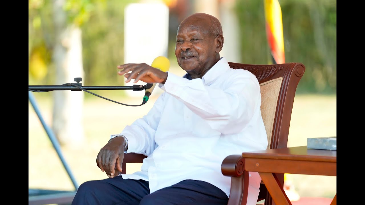 "Don't grow tea on small scale" President YK Museveni Meets Tea Farmers ...