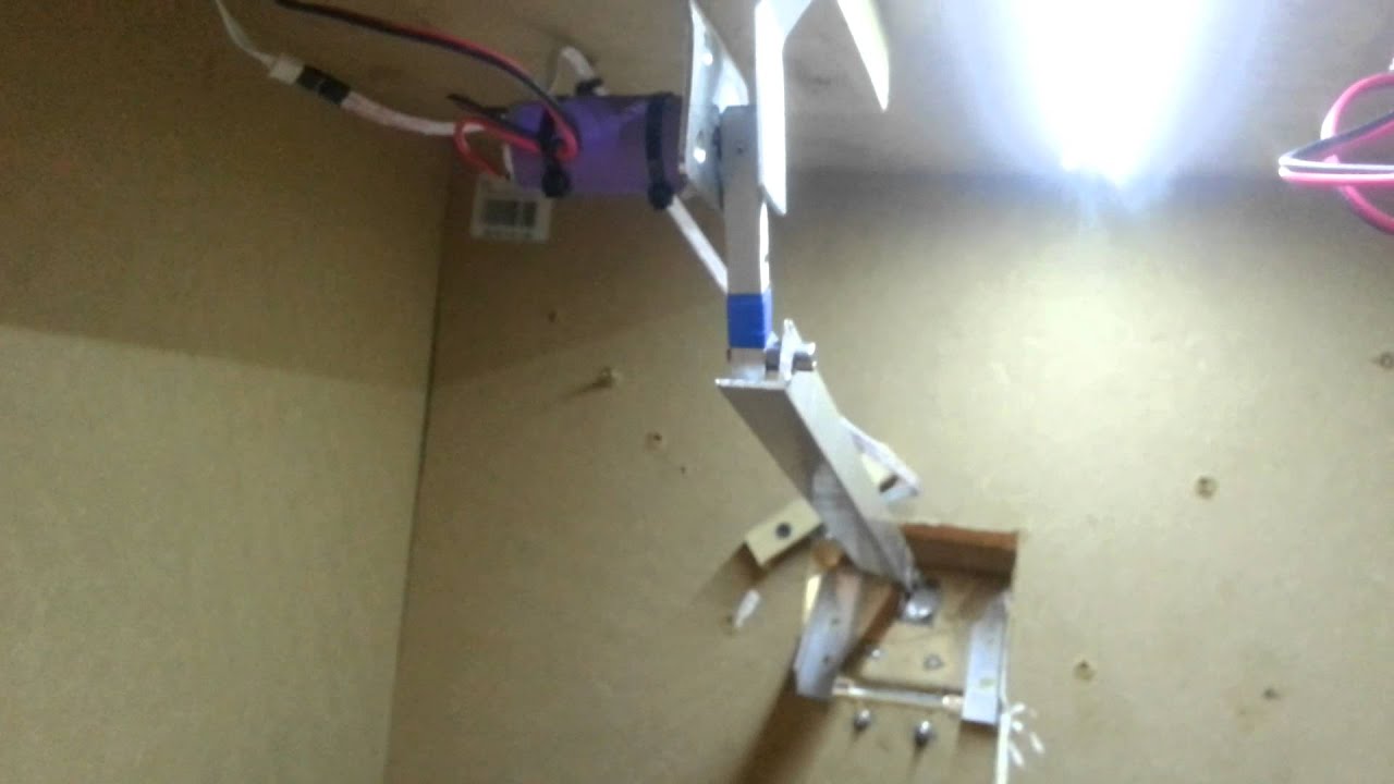 Homemade Coin pusher - YouTube