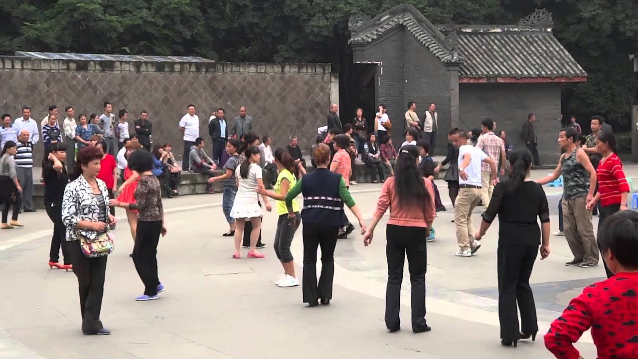 Uncoordinated dancing in People's park - YouTube