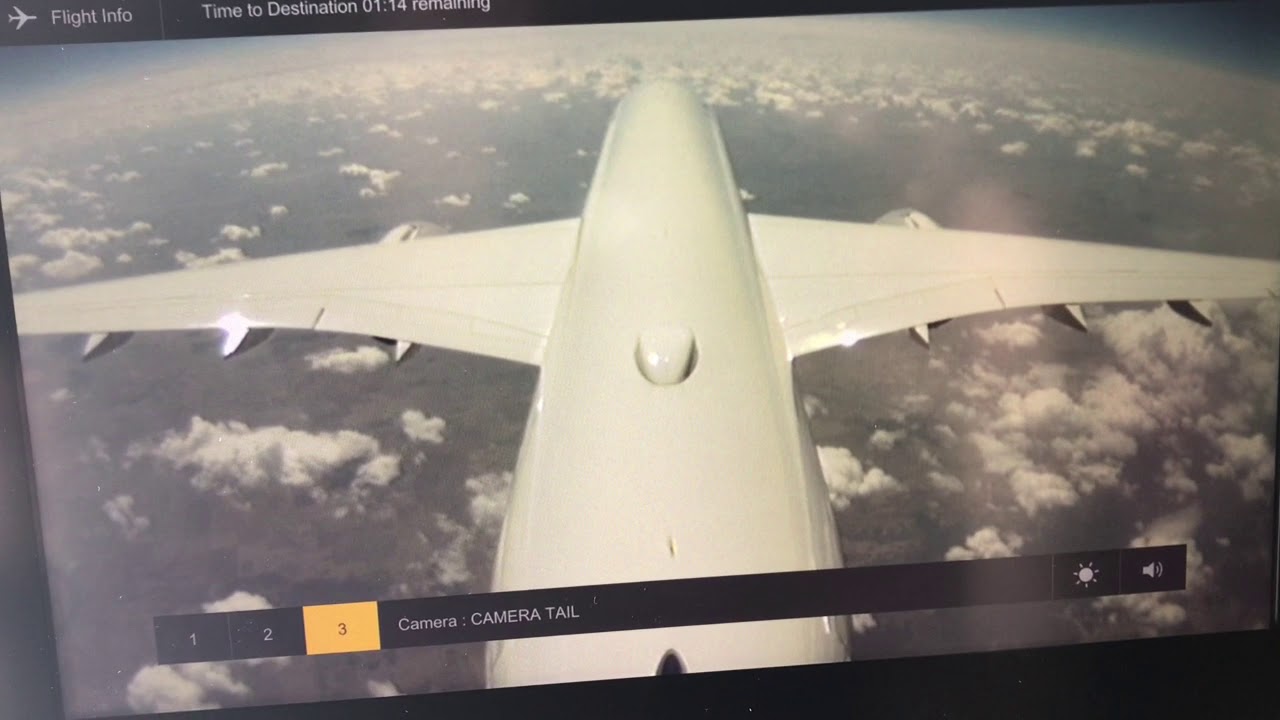 Cool airplane camera views on Lufthansa - YouTube