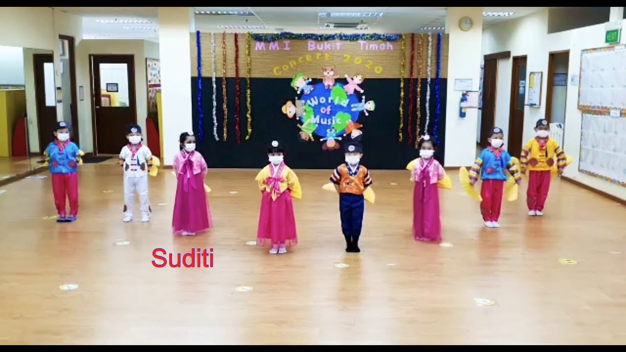Concert 2020, Arirang dance performed by K1 students - YouTube