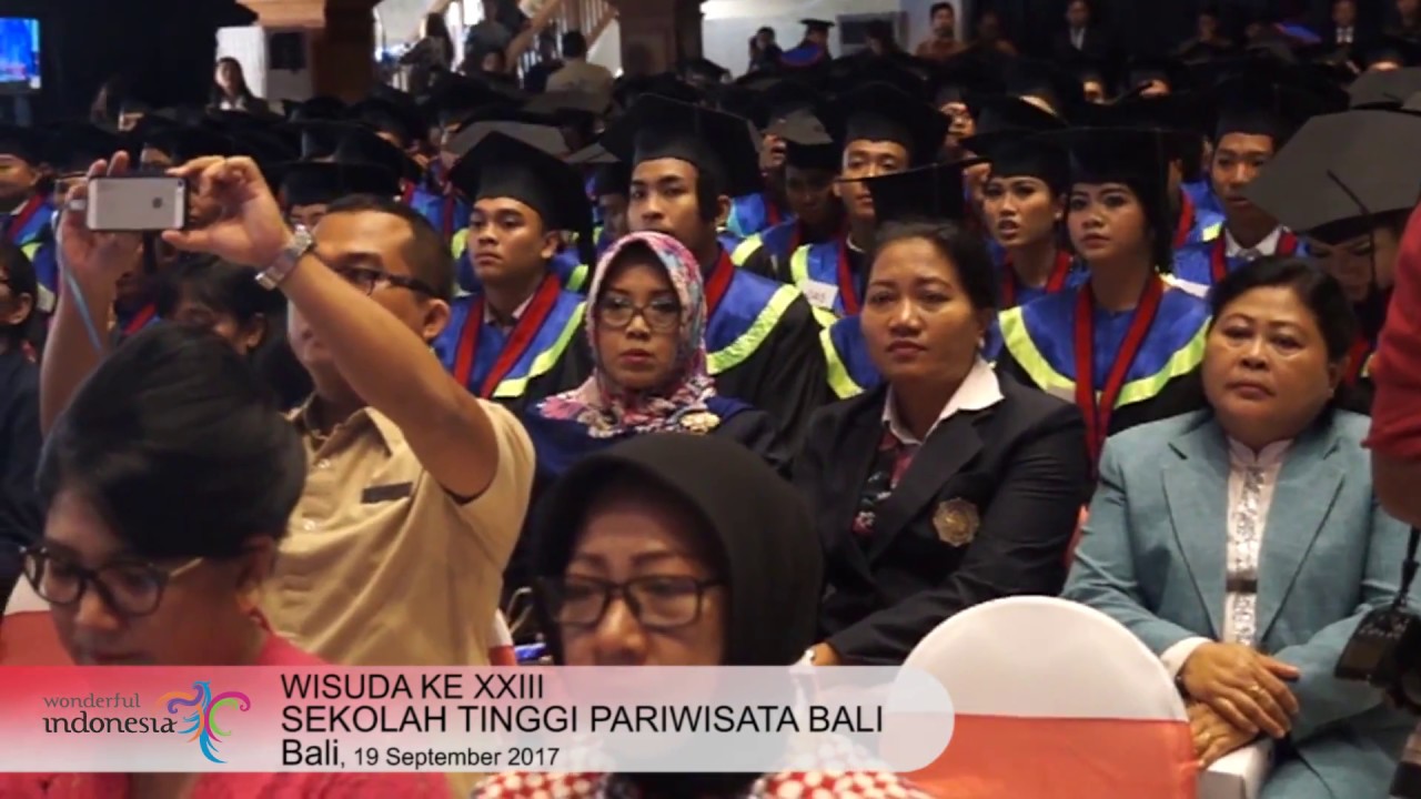 Wisuda ke XXIII STP Nusa Dua Bali - YouTube