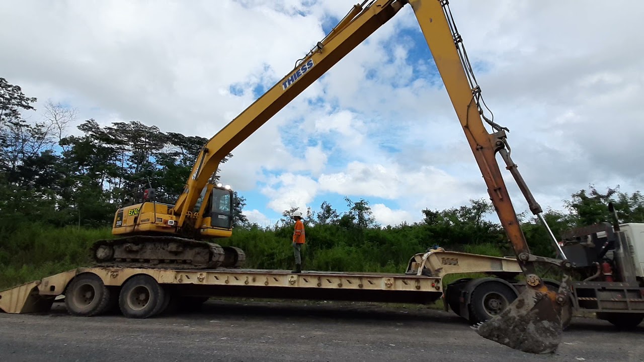 Excavators Komatsu Pc200 Long Arm - YouTube