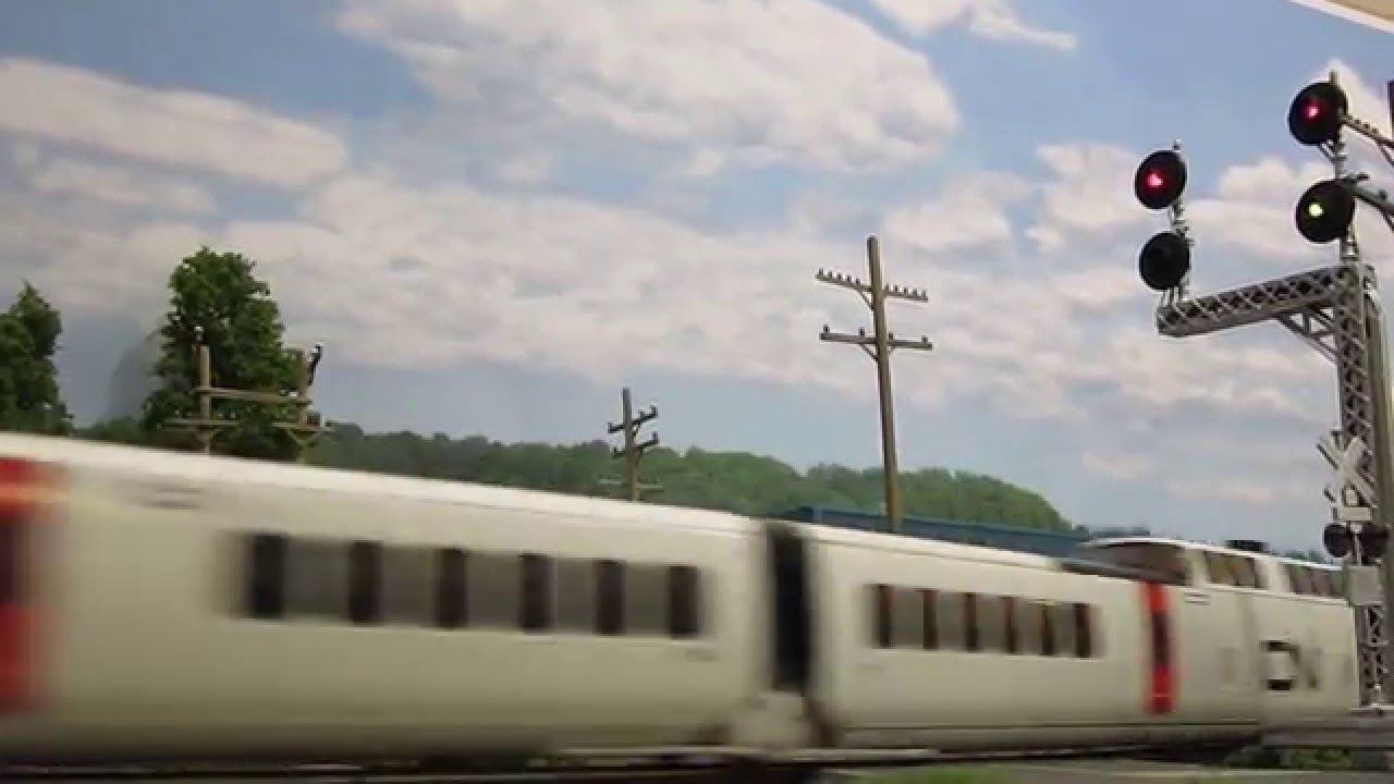 Bonaventure & Chambly (BOeC) 402 MLW/UAC Turbo train - YouTube