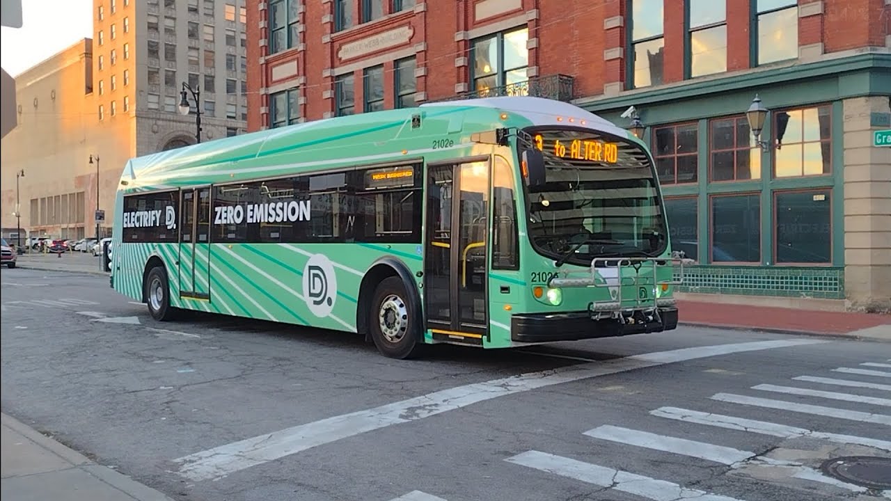 ⚡⚡⚡DDOT bus 2102e 2021 Proterra ZX5 heading to the RPTC on Route 9 ...