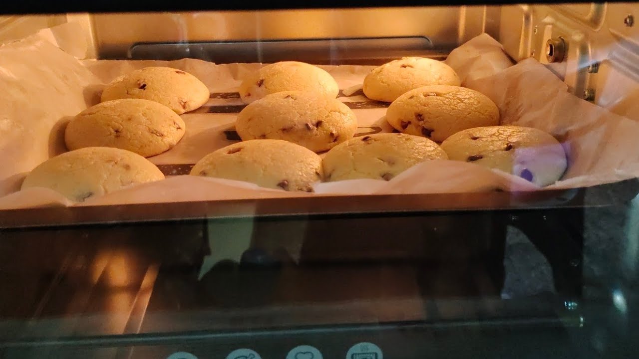 Choco chip cookies my first try in philips otg|How it came?🤔|Whats the ...