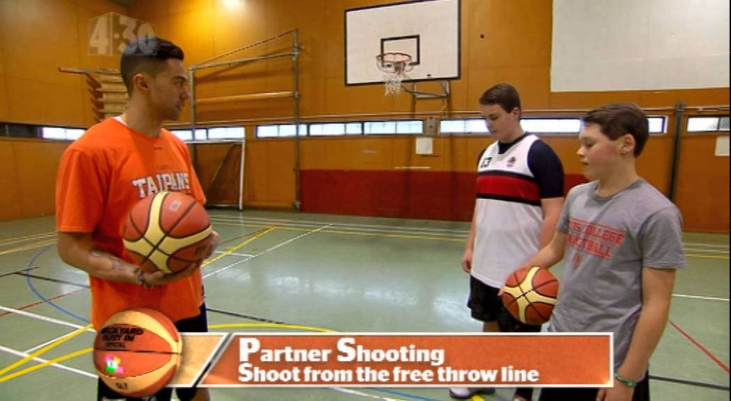 Backyard Bust In with Brook Ruscoe - Shooting - YouTube