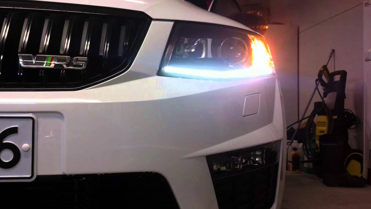 Skoda Octavia III Dimming DRLs - Ross Tech VCDS - YouTube