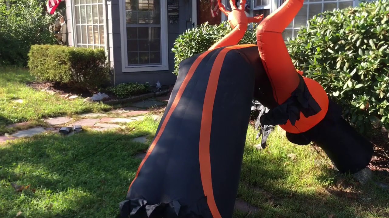 Halloween inflatable 12 foot tall pumpkin reaper - YouTube
