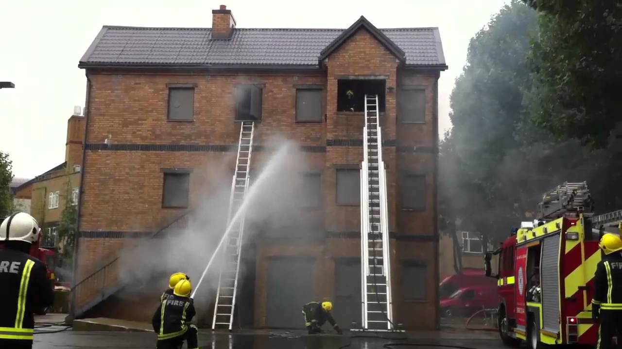 LFB Course 04/10 Pass out drill - YouTube