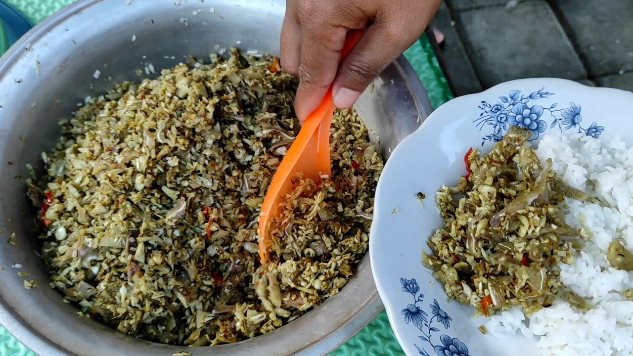 Lawar Kuping Babi - YouTube