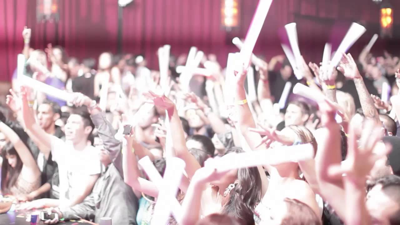 102.7 KIIS FM - Live Every Friday - YouTube