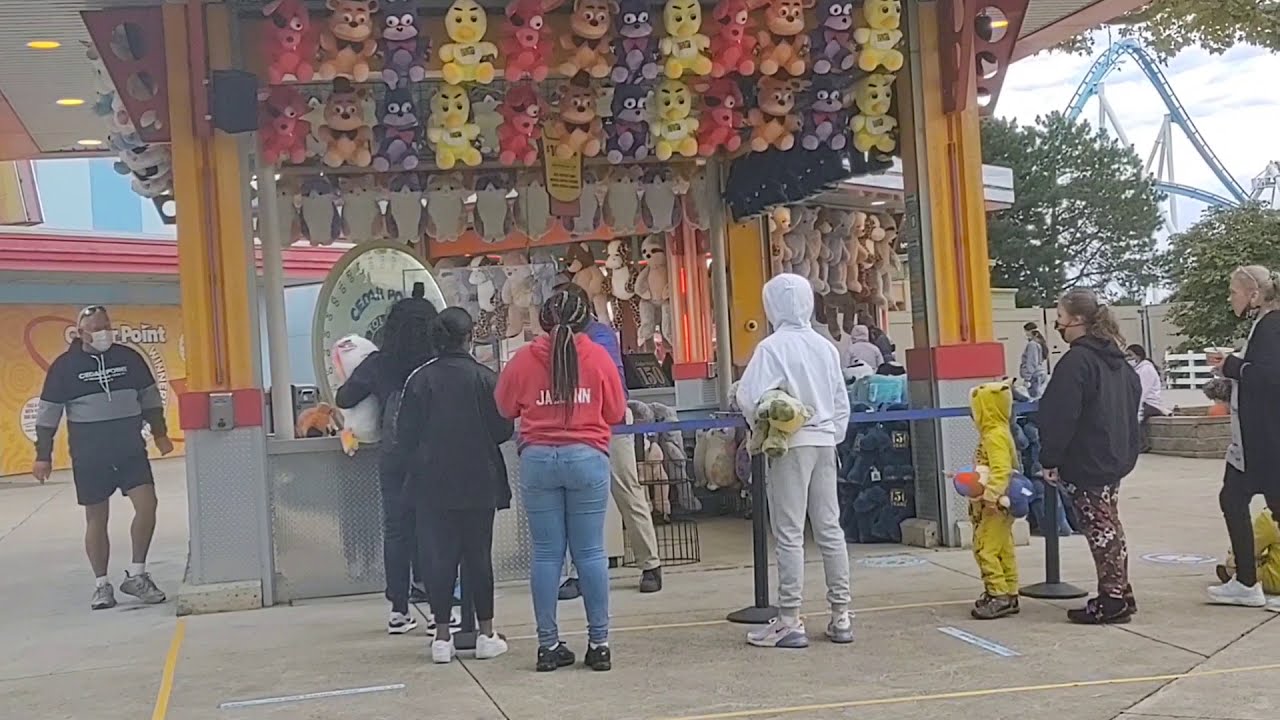 Guessing Game Midway Attraction @ Cedar Point 2020 - YouTube