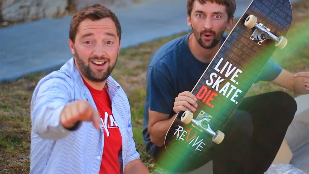 AARON KYRO AND ANDY SCHROCK SET UP A BOARD! - YouTube