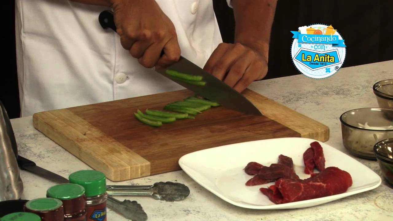 Fajitas de res y pollo - YouTube