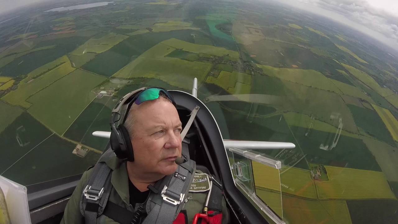 Extra 200 aerobatics training - day one - YouTube