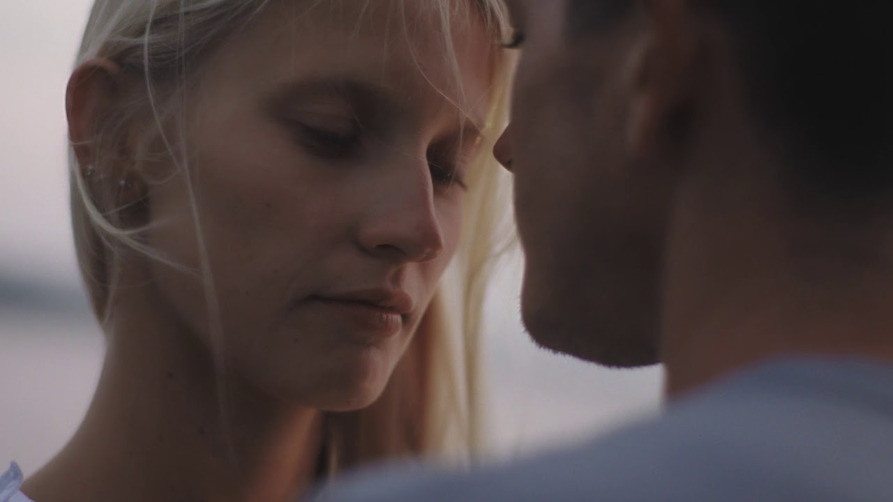 Israel Cannan - Bright Lights (official) - YouTube