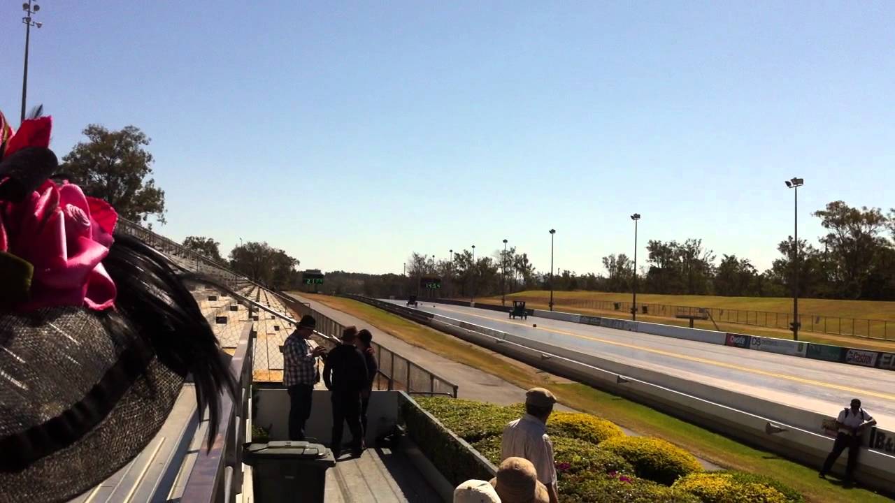Maxwell two cylinder cars on the drag strip - YouTube