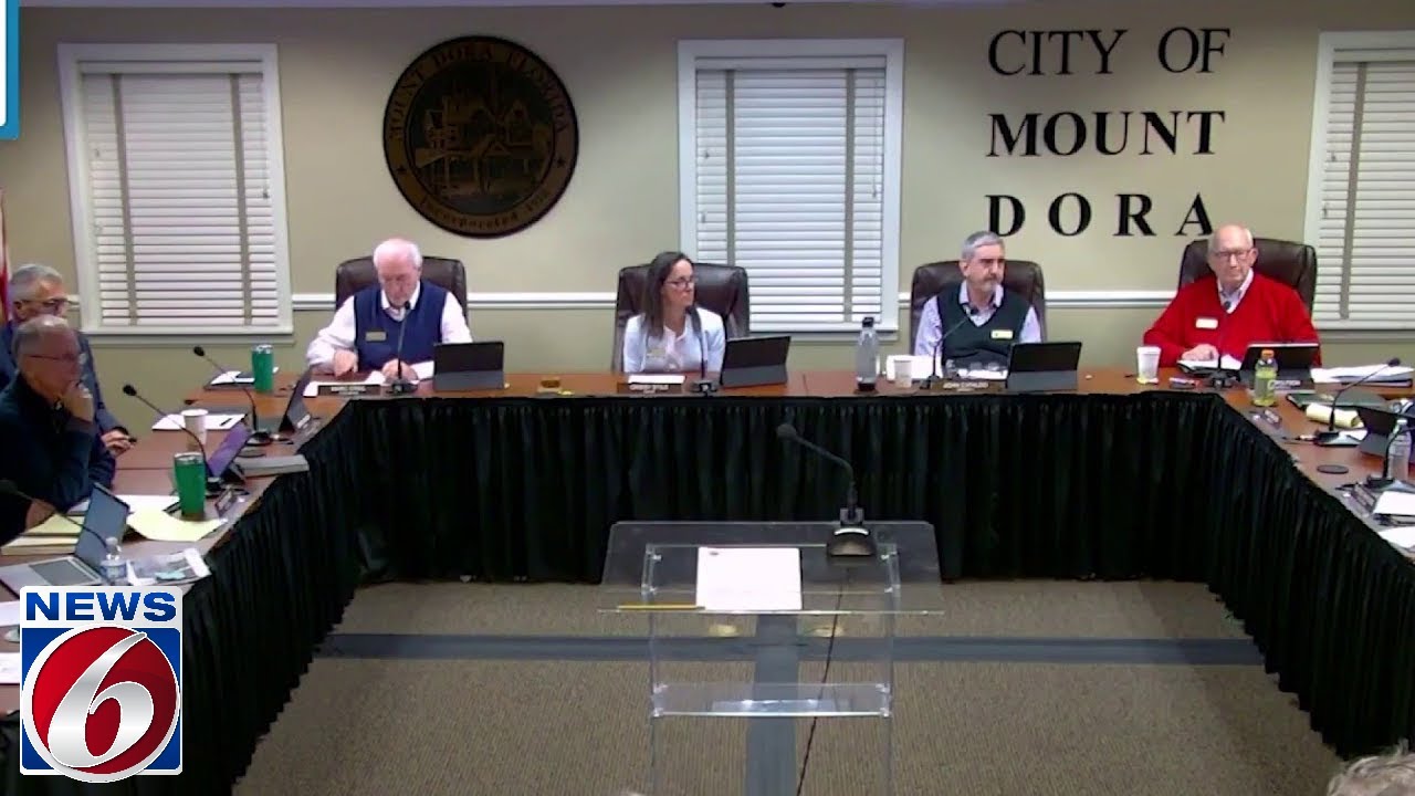 Mount Dora city manager resigns following audit - YouTube