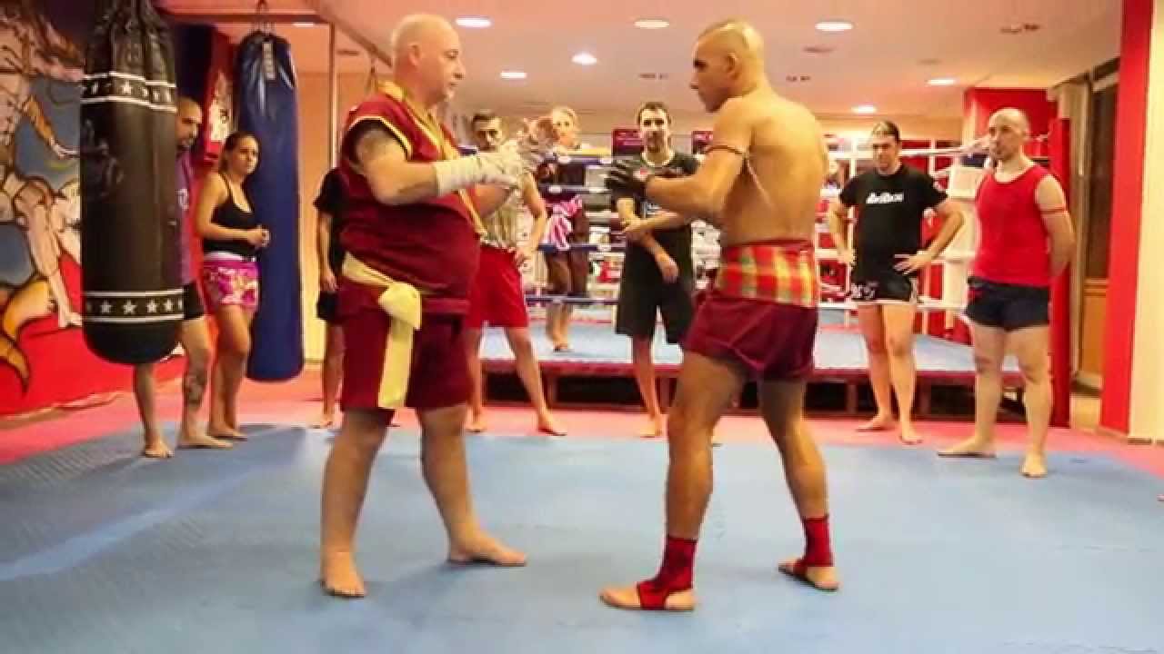 Muay Boran Grand Master Kevin Lloyd (part 11) - YouTube