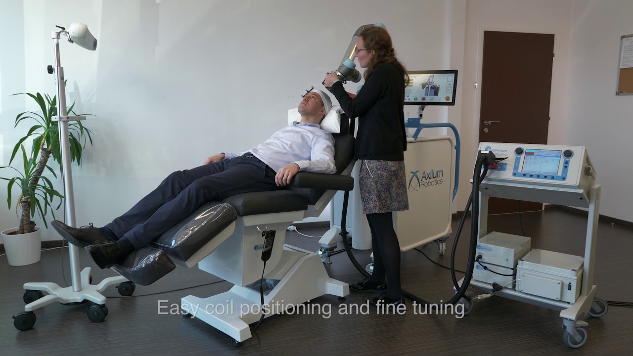 Robotized TMS with TMS-Cobot and optical tracking system - Axilum ...