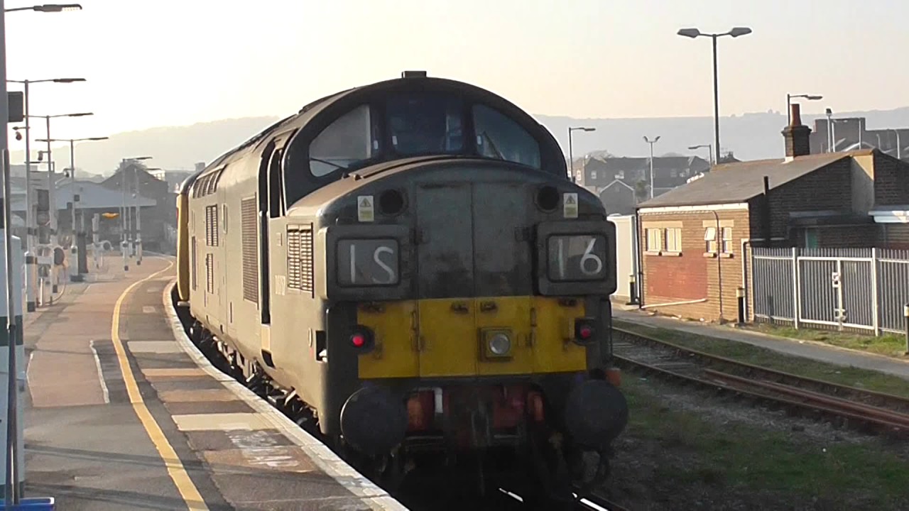 Colas Rail Class 37116 + 37057 At Eastbourne Working 1Q57 - 17/12/16 ...
