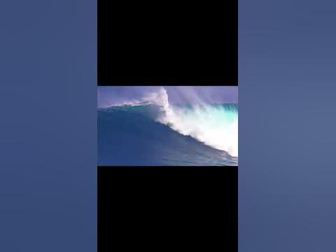 BIG WAVE WIPEOUTS AT JAWS PEAHI MAUI HAWAII SURFING #shorts - YouTube