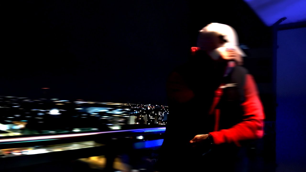 Scharf ft. QBICKI - Nigdy (prod. Macie K) - YouTube