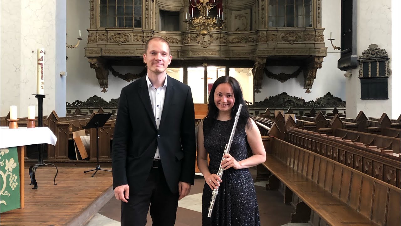 John Rutter Aria / Suite Antique/ Olga Zernaieva & Benjamin Jäger - YouTube