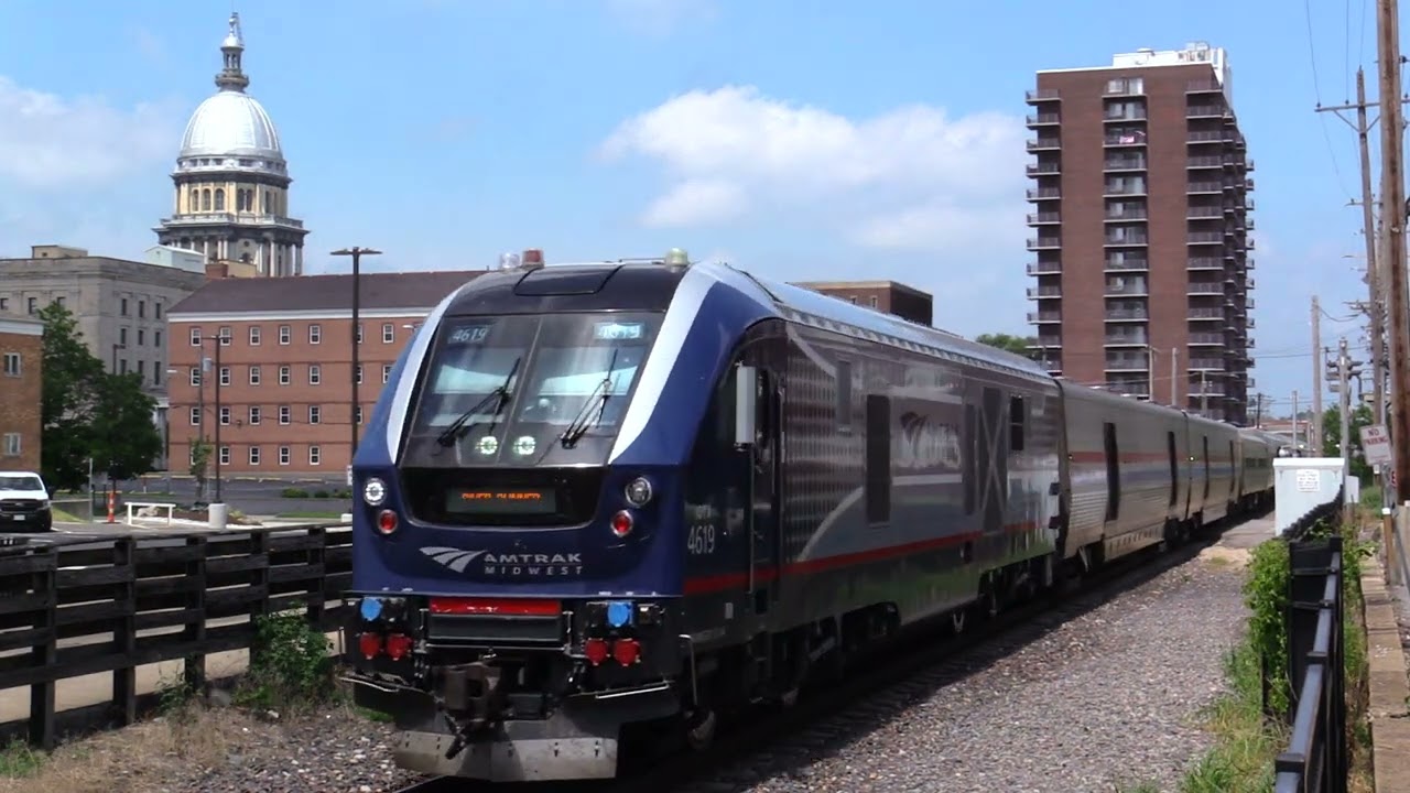 Amtrak train # 319 in Springfield, IL on 8/6/2022 - YouTube