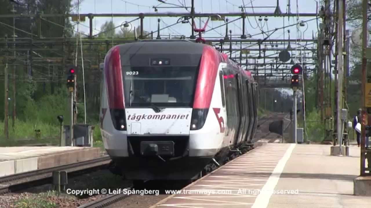 Tågkompaniet EMU Regina train 9023 arriwes to Laxå station, Sweden ...